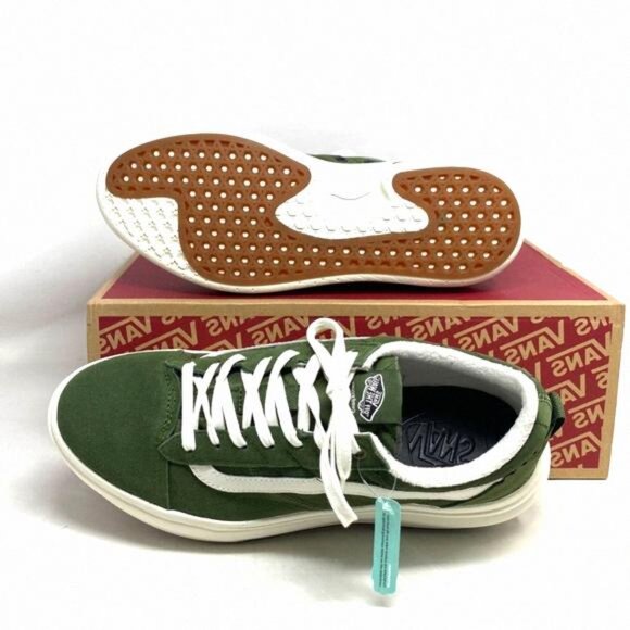 Vans | Shoes | Vans Old Skool Overt Plus Cc Sneakers Mens Size ...